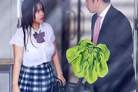 夕美しおん 台風で制服が濡れ透けになった爆乳jkと2人きり。理性崩壊した先生と校内セックス 無料av動画