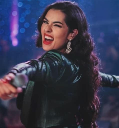 Тања Савиќ подготвена за свадба голема „Ќе биде лудо ќе ве поканам сите“ фото Сите вести