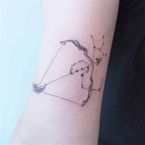 Dittotattoo 별⭐자리 타투 사수자리🏹반려견의 이름을 넣어 만들어 드렸어요 팔타투 팔안쪽타투 별자리타투 사수자리타투 궁수자리