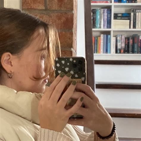 Emily Emilyliebts Threads Say More