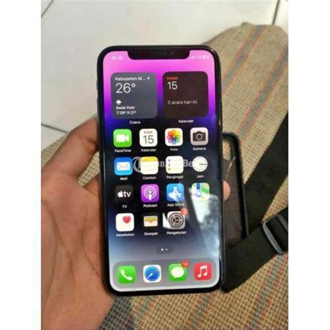 Hp Iphone Xs Gb Bekas Siap Pakai Harga Terjangkau Warna Hitam Di Malang Tribun Jualbeli