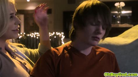 Curvy Stepmom Spencer Scott Blowjob Her Stepson Spikey Dee Dee Dee