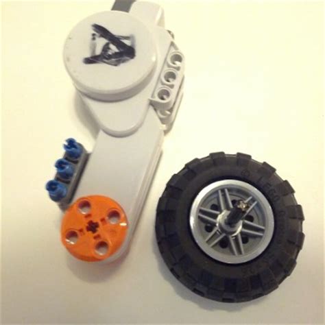 Simple Hello World NXT Robot