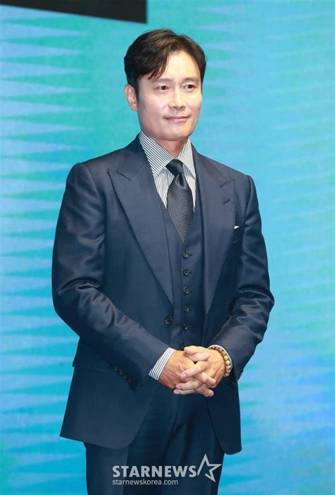 빅뱅 탑 이병헌·日 일론머스크와 2023년 우주여행 간다[스타이슈]