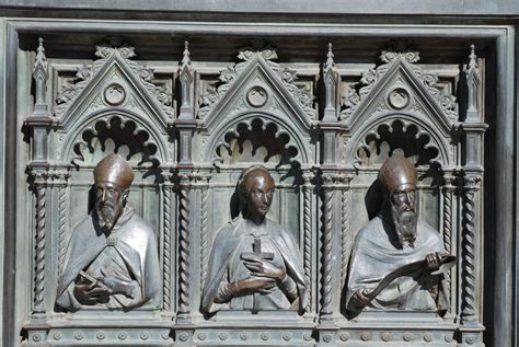 무료 이미지 건축물 창문 전망 건물 시티 기념물 동상 아치 이탈리아 정면 성당 관광 여행 예배 장소 미술 근무 기간 교회 조각상 조각들