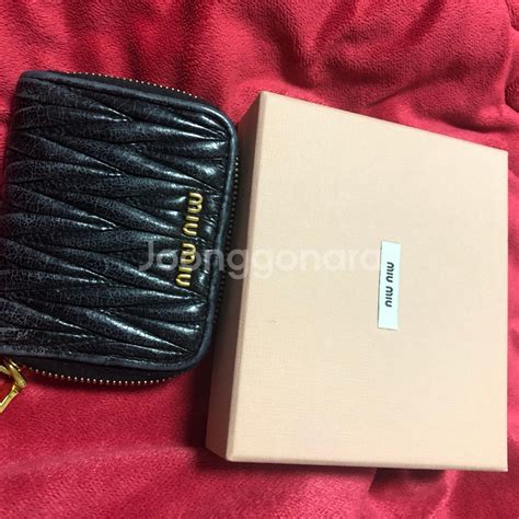 미우미우 정품 카드동전지갑 여성용지갑 중고나라