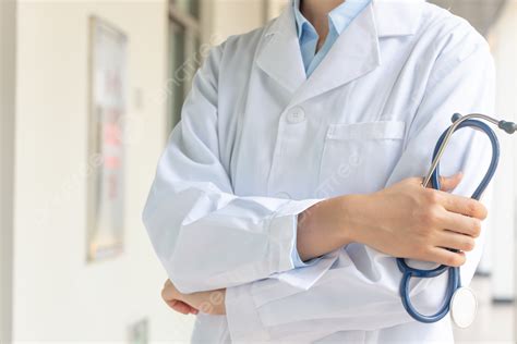 청진기를 들고 의사 의사 배경 및 무료 다운로드를위한 그림 Pngtree