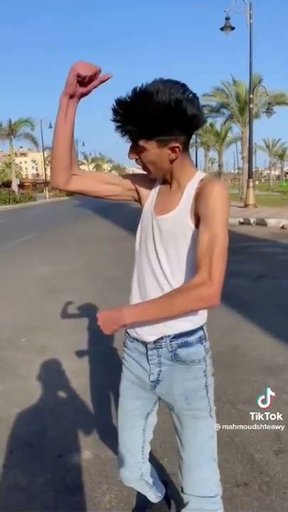 تلحس طيزي 😅 مسخرة Shorts Youtube