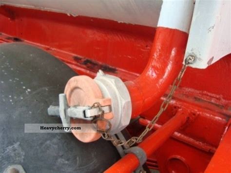 Lecinena Fuel Tank 372 M3 1comp 1982 Tank Body Semi Trailer Photo