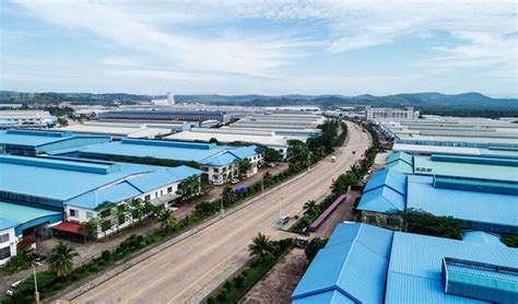 រដ្ឋមន្រ្តីក្រសួងការងារ៖តំបន់សេដ្ឋកិច្ចពិសេសក្រុងព្រះសីហនុជួយលើកស្ទួយជីវភាពកម្មករកម្ពុជា