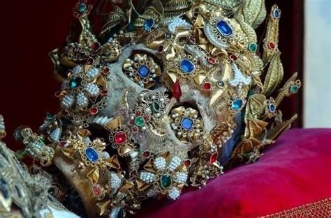 History In 1578 A Vast Early Christian Catacomb Was Discovered Beneath A Roman Vineyard The