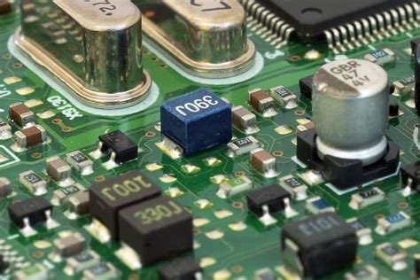 Pcb Layout Tips And Tricks Minimizing Decoupling Inductance