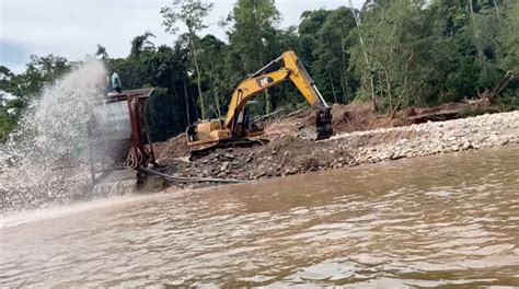 La Minería Ilegal Acorrala A La Reserva Ecológica Cofán Bermejo En