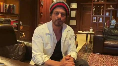 When Shah Rukh Khan Was Arrested For Fake Story Of Sleeping With Actress
