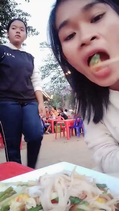 បុកល្ហុង សាមុននំបញ្ចុក Youtube