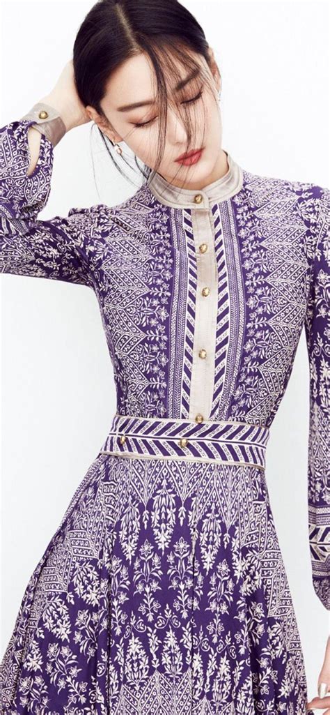 手機壁紙｜明星張馨予嫁給了愛情嫁給軍人成為軍嫂高清全面屏壁紙 每日頭條