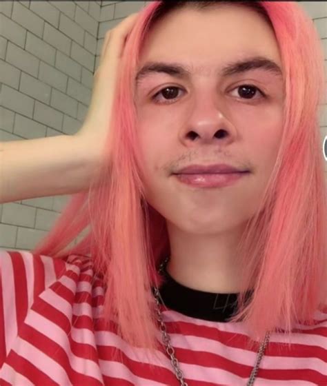 ДораЗоло2004 в 2025 г Парни блондины Иллюстрации девочек Диснеевские пары