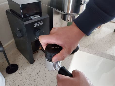 디스트리뷰터탬퍼 하나가 만들어내는 커피 맛의 차이 아는 사람들은 아는 사실