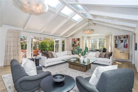 Inside Jim Carrey S 41 Million LA Mansion