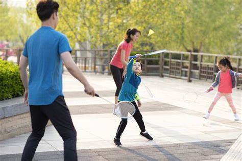 할아버지부터 손녀까지평생 건강 다지는 운동법