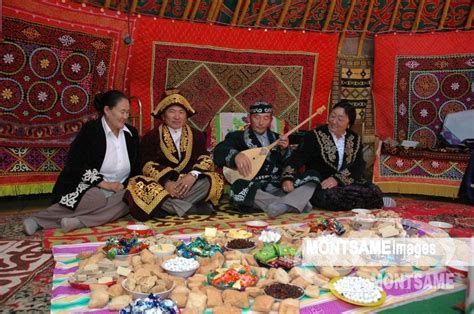 Казах түмэн өнөөдөр үндэсний баяраа тэмдэглэж байна