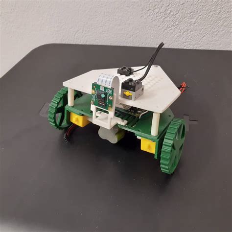 Aranacorp Rovy2w Controlled With Raspberry Pi