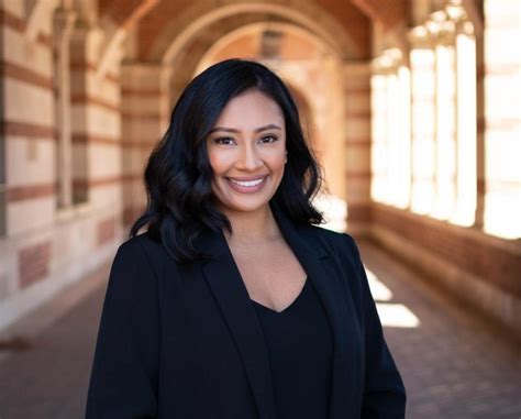 Alumnus Creates Organization To Decrease Disparities For Latinas In