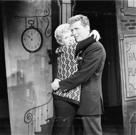Connie Stevens Hollywoods Sweetheart A Life In The Spotlight And