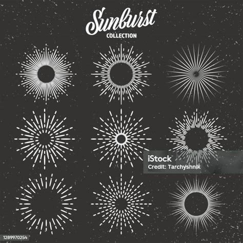 빈티지 그런지 태양 버스트 컬렉션 폭발하는 태양 광선 불꽃놀이 로고 타입 또는 글자 디자인 요소 방사형 일몰 광선 벡터 일러스트레이션 개체 그룹에 대한 스톡 벡터 아트 및