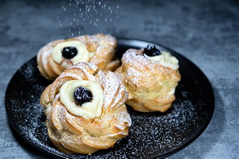 주한 👨‍👧‍👦🎉이탈리아에서는 3월 19일이 아버지의 날이라는 걸 아시나요 그리고 모든 기념일마다 전통 디저트가 있듯이 이 날에도 특별한 디저트가 있습니다 바로