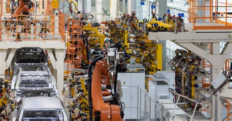 컨베이어에 자동차의 몸 공장에서 자동차의 현대 조립 차체의 자동화된 제작 프로세스 사진 Unsplash의 산업 이미지