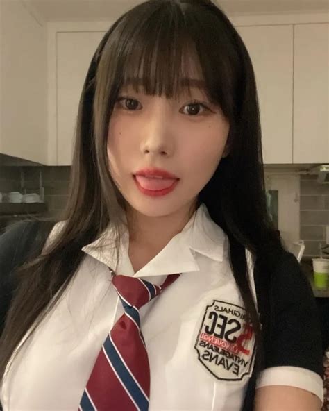 연예계에서 친하다고 소문 났는데 서로 완전 손절한 연예인들 연예계에서 친하다고 소문 났는데 서로 완전 손절한 연예인들 By Anime 58facebook