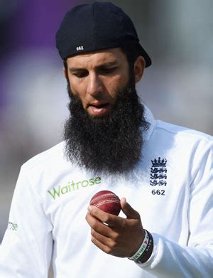 Moeen Ali Wears Bands Supporting Palestine Icc To Investigate Rediff