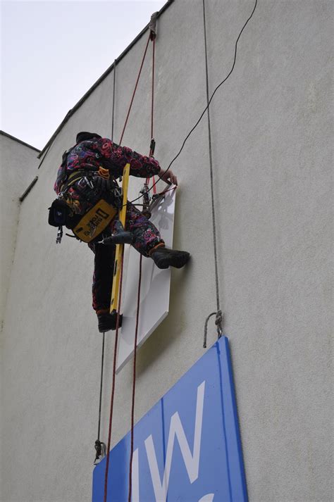 Высотные работы, гидроизоляция кровля, покраска, швы.Откосы за 2-3 часа ...