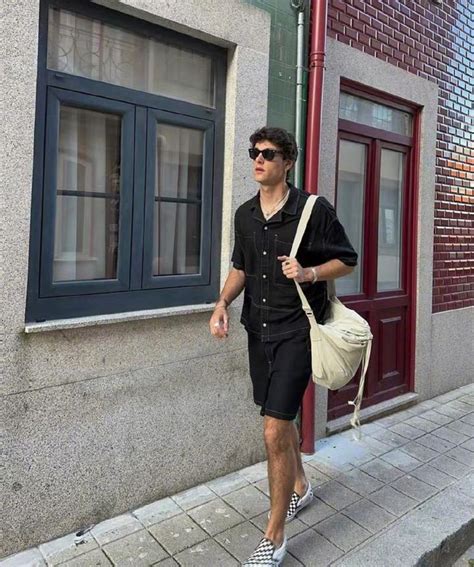 短裤穿不好，不是娘泡就是基？今天就来教你们正确搭配！ 知乎