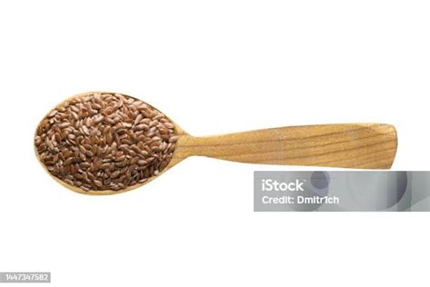 흰색 배경에 격리된 나무 숟가락에 아마씨 음식 요리를위한 향신료 평면도 갈색에 대한 스톡 사진 및 기타 이미지 갈색 건조한 고립 색상 Istock