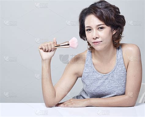 亚洲女孩的肖像秀刷