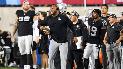 Interim Raiders Coach Antonio Pierce Makes Surprising Qb Decision