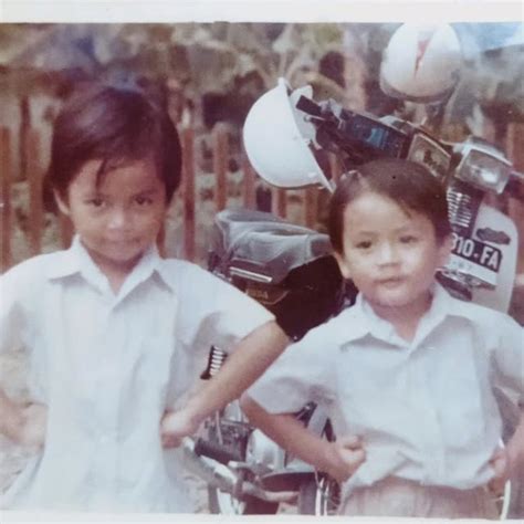 Ikraputuwidjaya El Papi Ikra Threads Say More