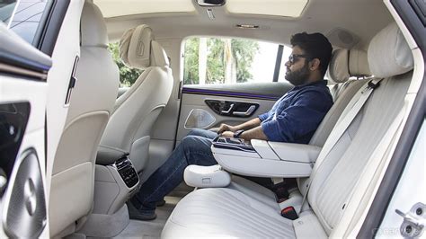 Eqs Second Row Seats Image Eqs Photos In India Carwale