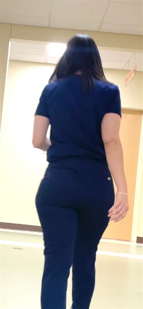Super Cute Butt In Scrubs Tight Jeans Forum