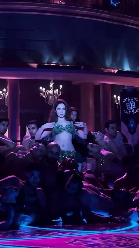 Tamannah Bhatia Item Dance Eporner