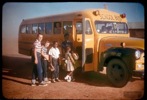 30 Photographs Show What School Buses Looked Like In The 1950s And