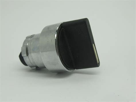 Telemecanique Zb4bd2 22mm Push Button Selector Switch 2 Position Black Used Industrial