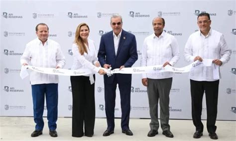 Presidente Abinader Inaugura Edificio De Parqueo En La Ciudad Colonial