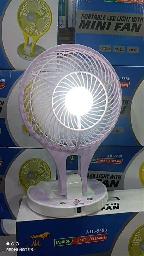 အားသွင်းပန်ကာမီးပါလေးရောက်ပါပြီနော် လက်ကား ~ 16500 အကျယ် 8 လက်မ အမြင့် 12 လက်မ မီးသို့မဟုတ