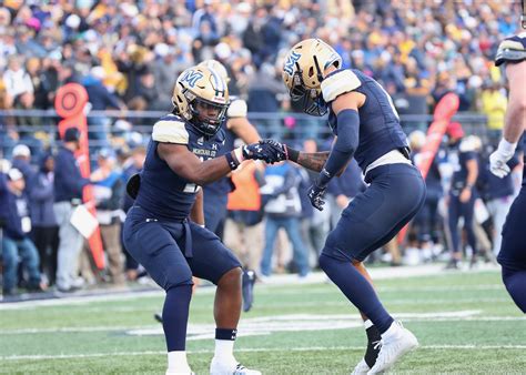 The Transfer Also Rises Articulate Mccullouch Leads Through Communication Skyline Sports