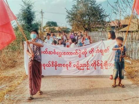 လက်ပံတောင်းတောင်ဒေသ လူထု သပိတ် စစ်ကြောင်းက စစ်အာဏာရှင် တော်လှန်ရေး ချီတက် ဆန္ဒပြ Khit Thit Media