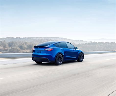 Аксессуары Tesla в наличии