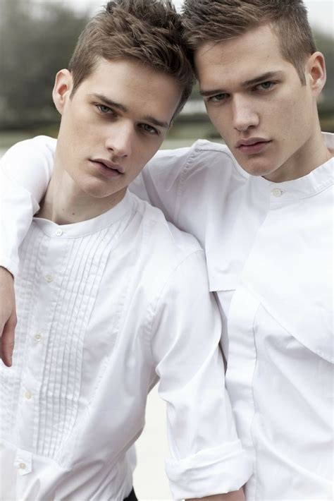 Jaw Dropping Identical Twins Gallery Ebaum S World